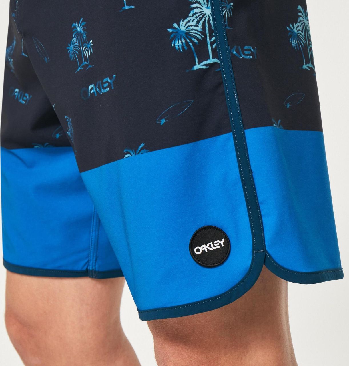 Oakley Tropics ST 19"RC Boardshort | SportFits Shop