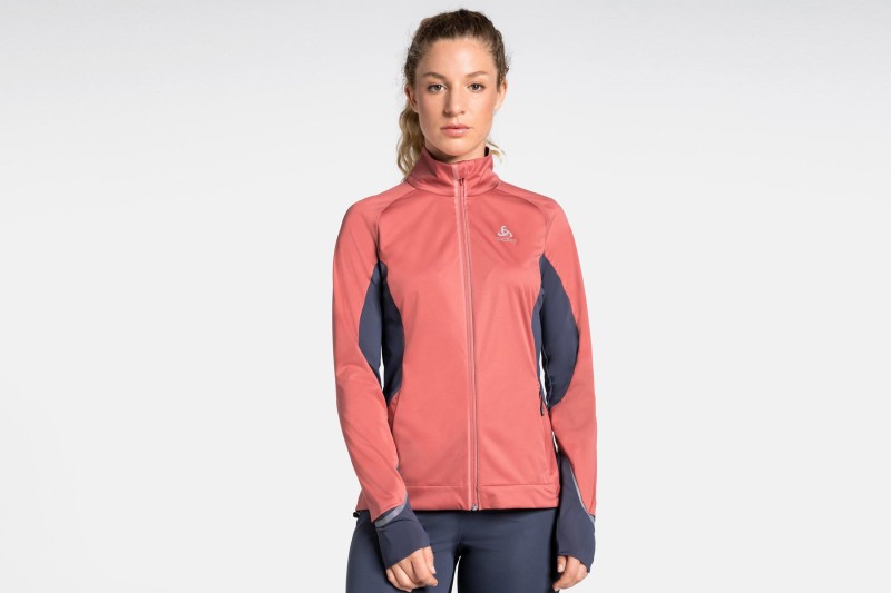 Die Wahl der richtigen Jacke: Hardshell vs. Softshell | SportFits Magazin