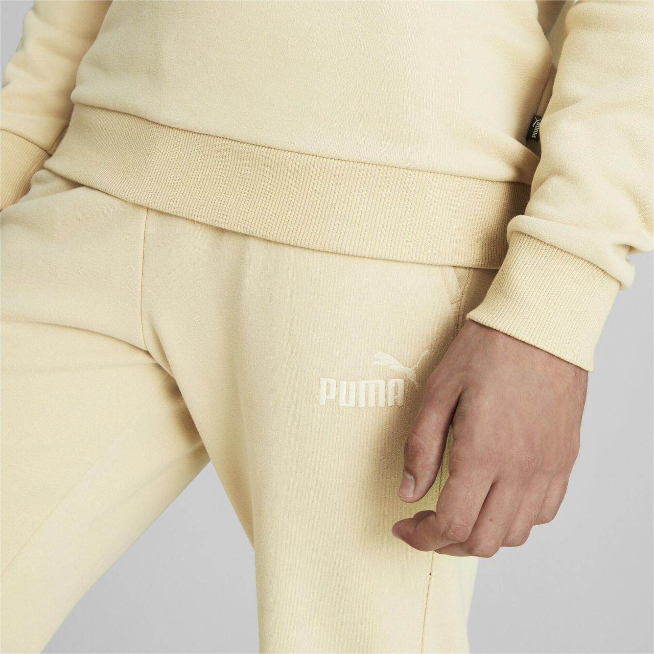 Puma Essentials Elevated Sweatpants TR cl | SportFits Shop